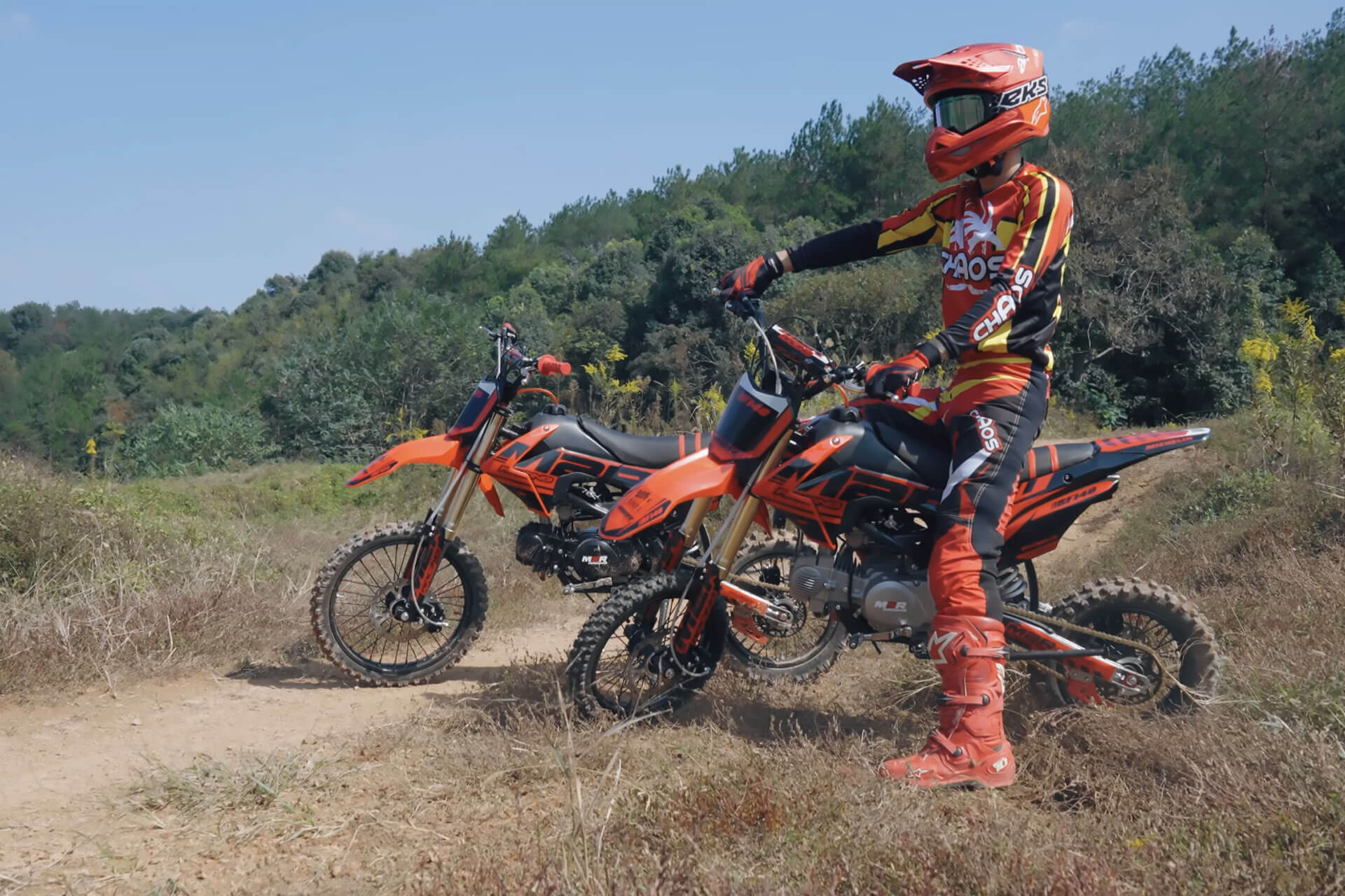 Made2Race Pit Bikes, Dirt Bikes and SuperMoto Bikes | M2R